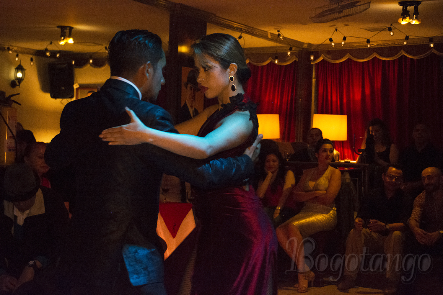 La Esquina con mucho Tango - Bogotango