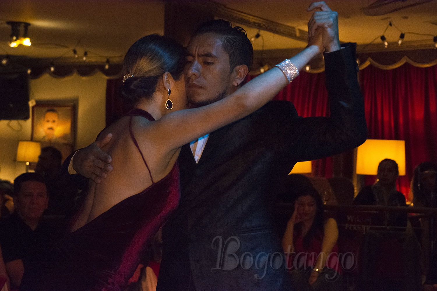 La Esquina con mucho Tango - Bogotango